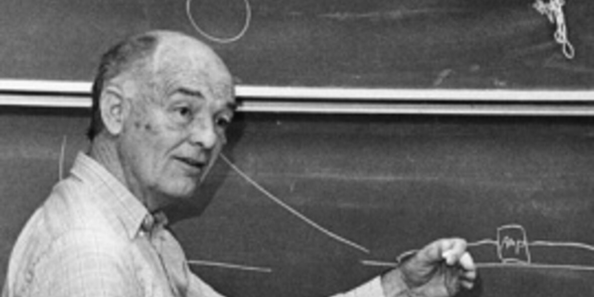Robert A. Helliwell | Stanford University School of Engineering